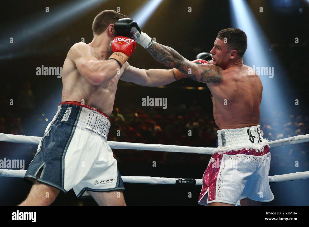 Trent Broadhurst and David Light compete in the Men's Cruiserweight ...
