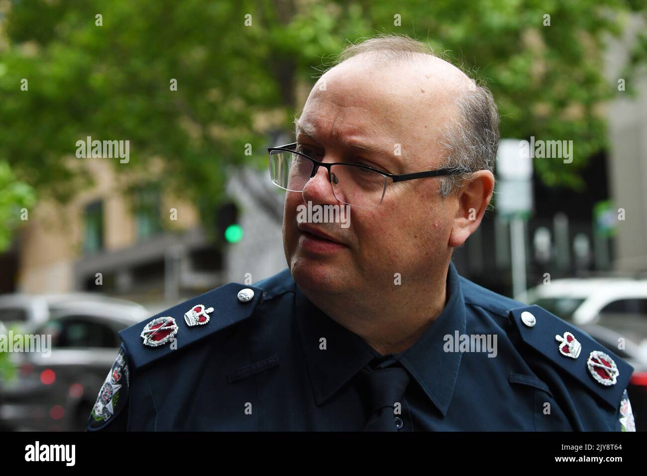 Victoria Police Chief Commissioner Graham Ashton arrives to the Royal ...