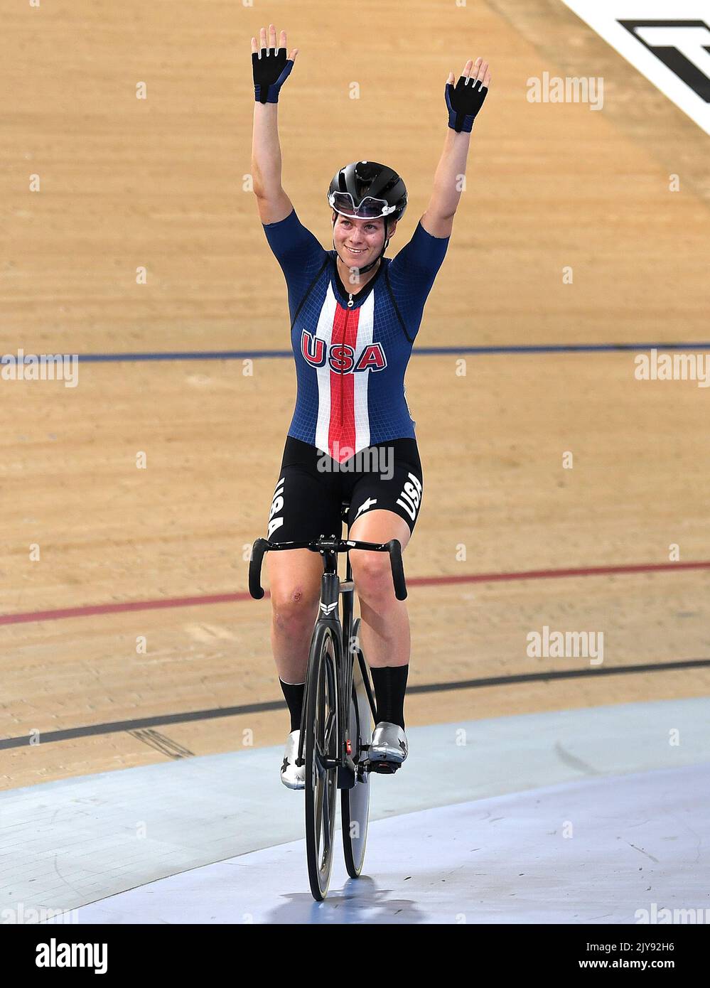 Jennifer Valente of the USA celebrates taking the gold in the women's ...