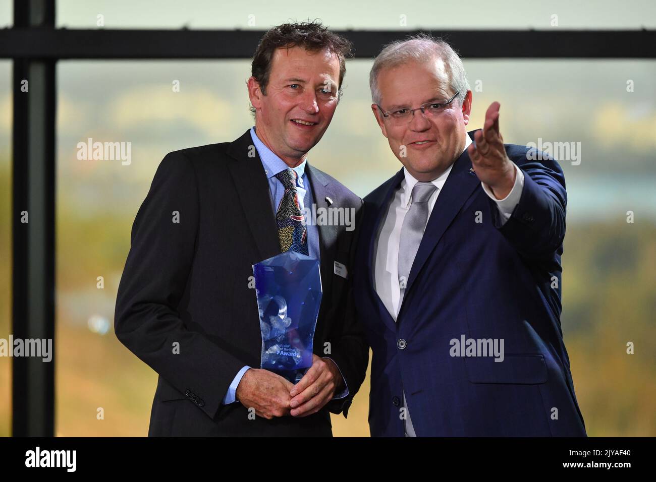 Prime Minister Scott Morrison with 2020 Local Hero winner Bernie ...
