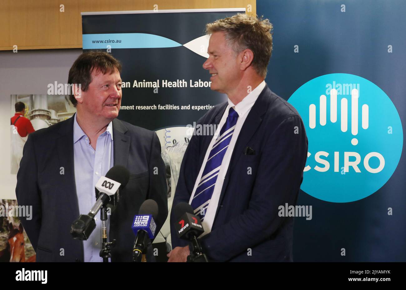 CSIRO virology expert Dr Trevor Drew (left) and Director of AAHL CSIRO ...