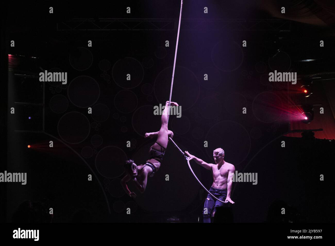 Spencer Craig and Caitlin Thomson Moylan of the Blanc de Blanc Encore ...