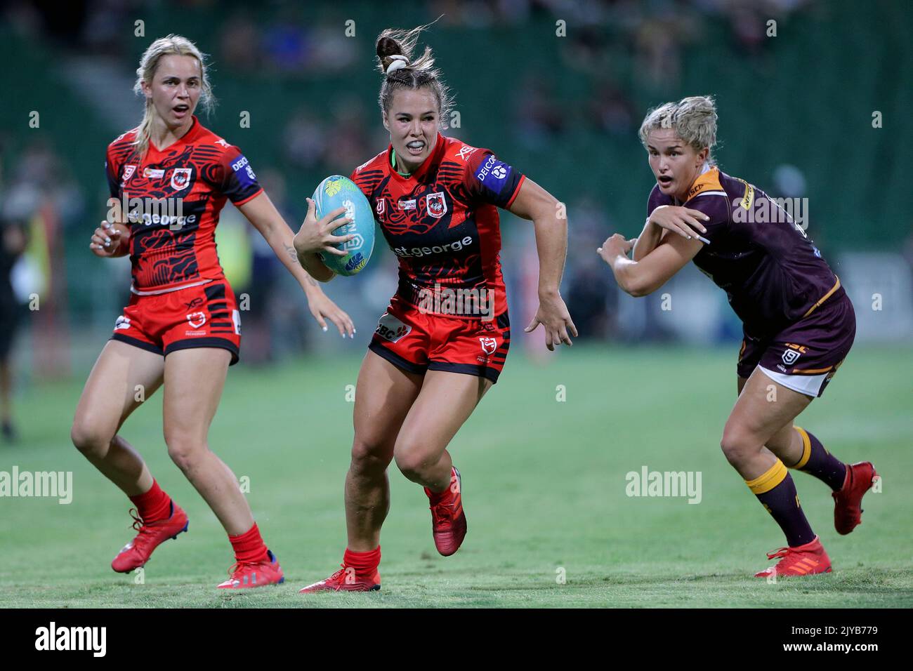 Isabelle Kelly of the Dragons during the NRL Nines 2020 tournament at ...