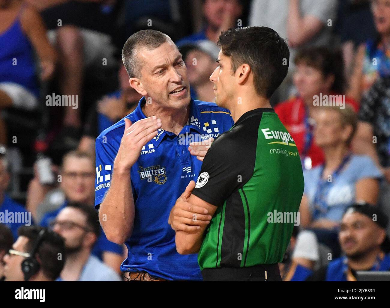 Bullets coach Andrej Lemanis (left) talks to a referee during the Round ...