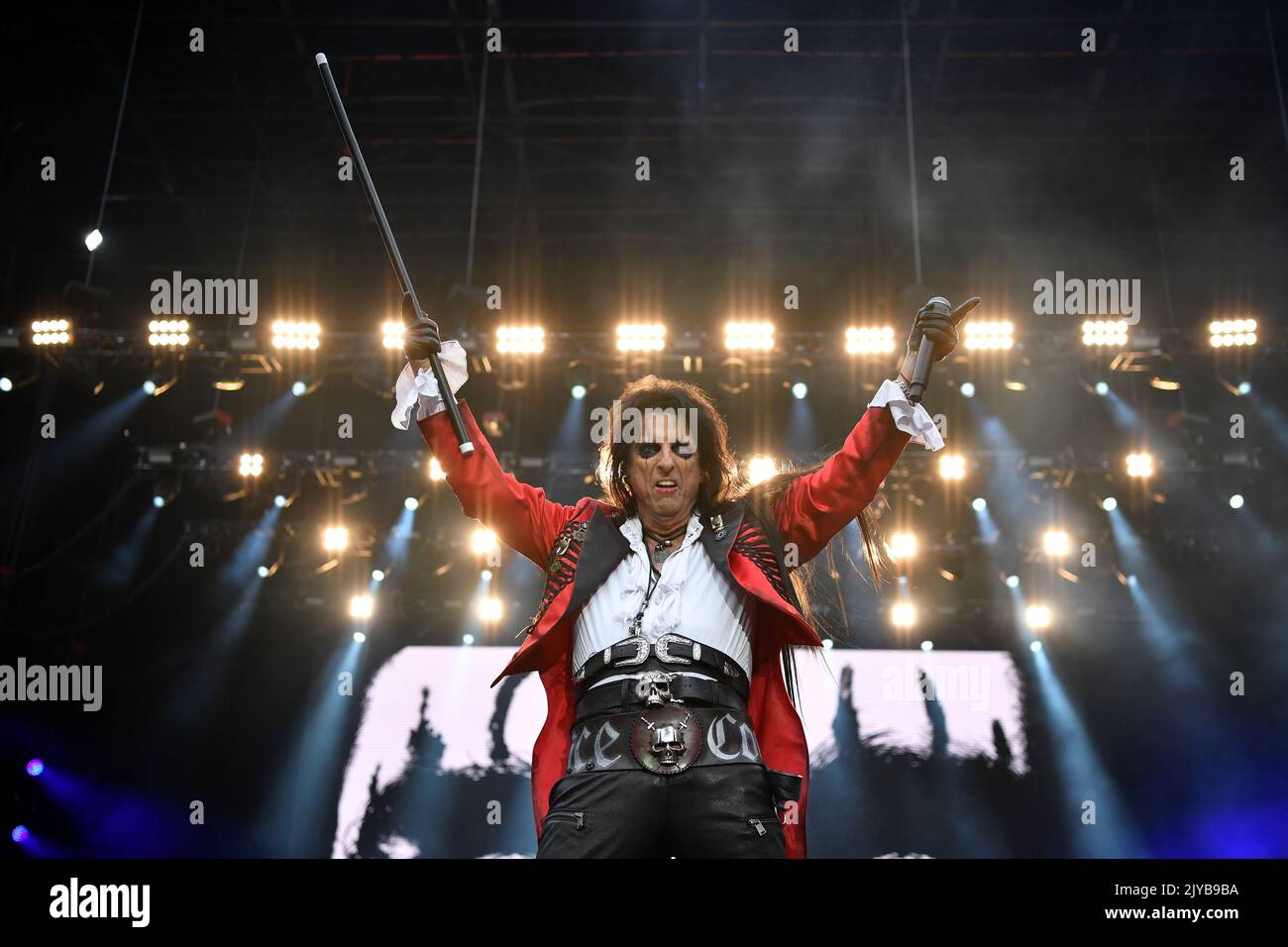 Alice Cooper performs during the Fire Fight Australia bushfire relief ...