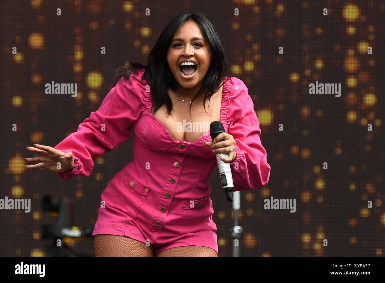 Jessica Mauboy performs during the Fire Fight Australia bushfire relief ...