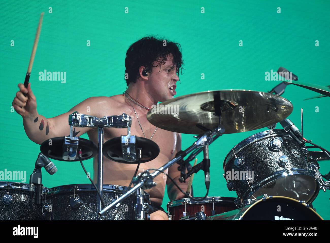 5 Seconds of Summer perform during the Fire Fight Australia bushfire ...