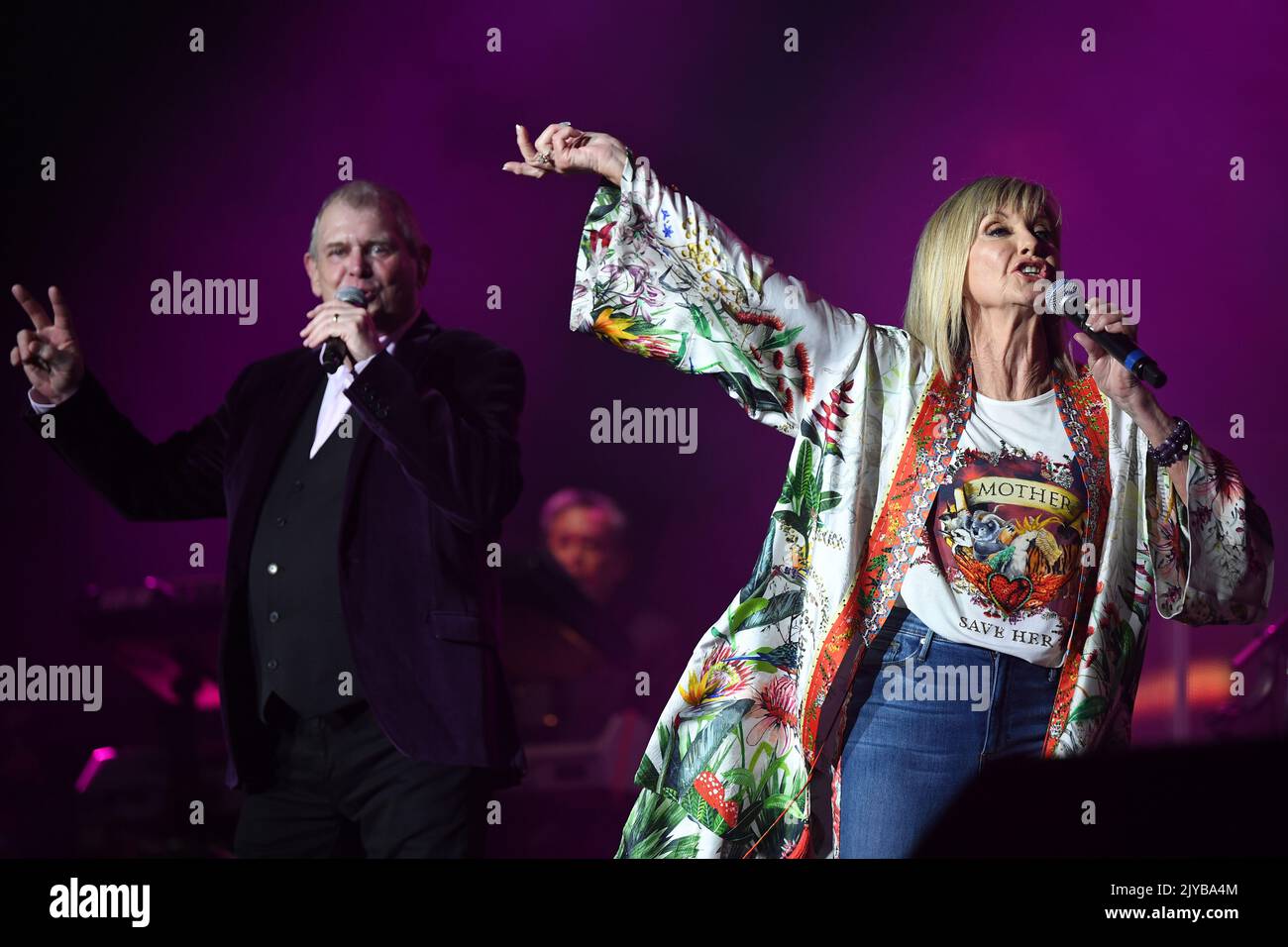 John Farnham (left) and Olivia Newton-John perform during the Fire ...