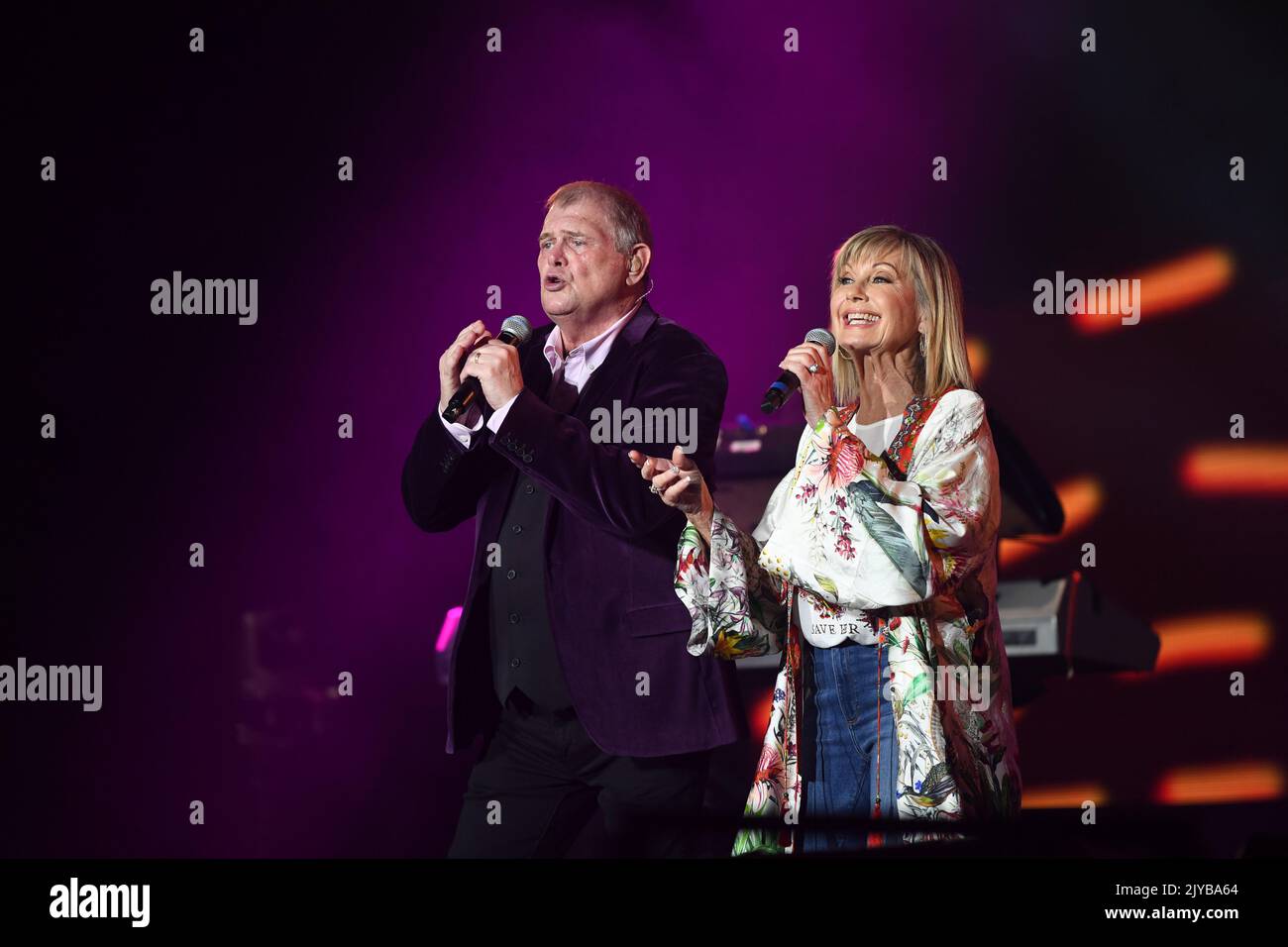 John Farnham (left) and Olivia Newton-John perform during the Fire ...