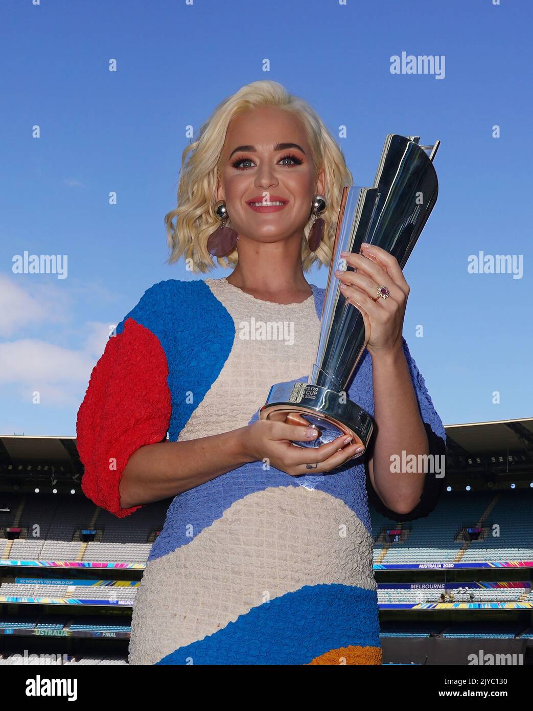 American singer Katy Perry poses with T20 World Cup ahead of the Women ...
