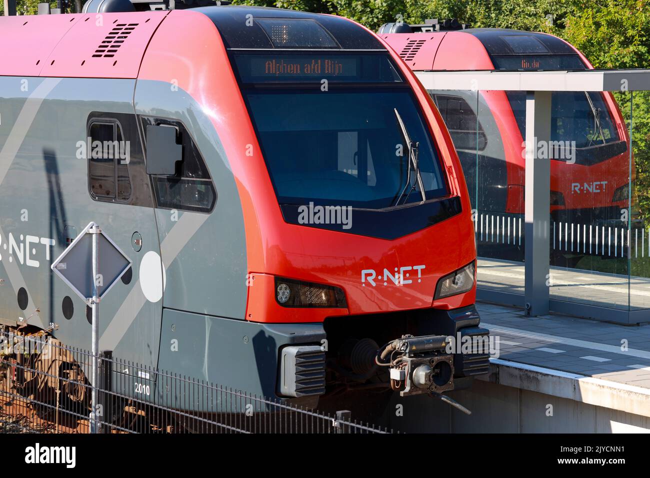 Train platform gouda station hi-res stock photography and images - Alamy