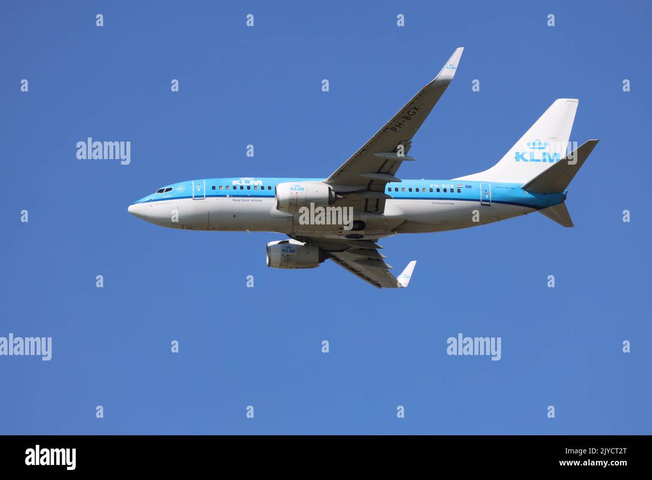 PH-BGX KLM Royal Dutch Airlines Boeing 737-7K2(WL) departing from ...
