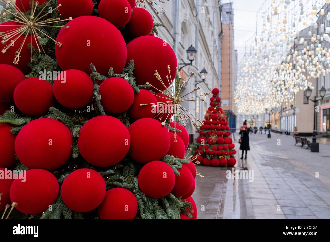 Christmas decoration in Moscow. The preparations for the New Year Eve ...