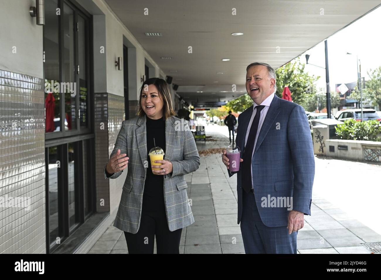 Australian Opposition Leader Anthony Albanese and Labor candidate for ...