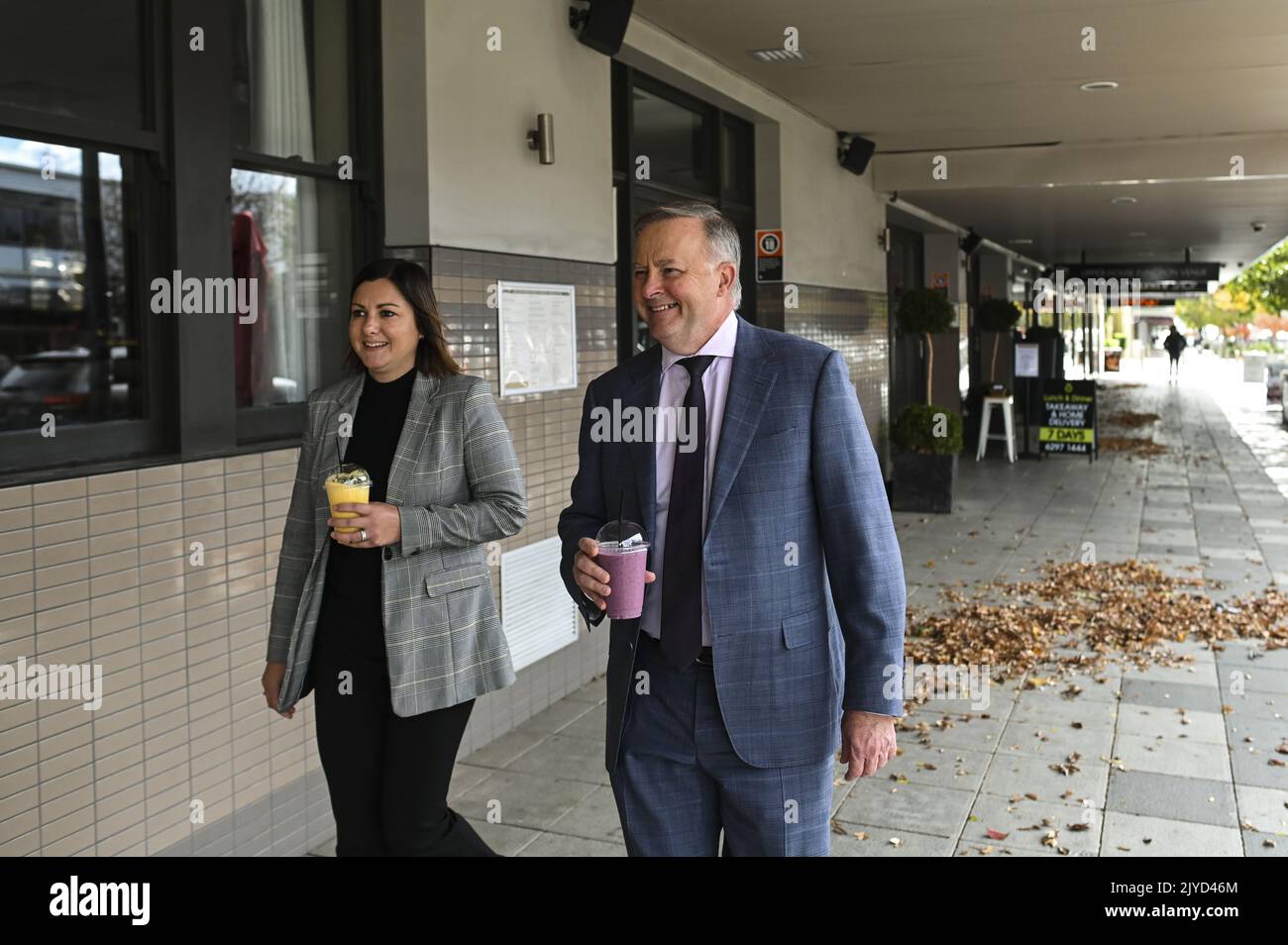 Australian Opposition Leader Anthony Albanese and Labor candidate for ...