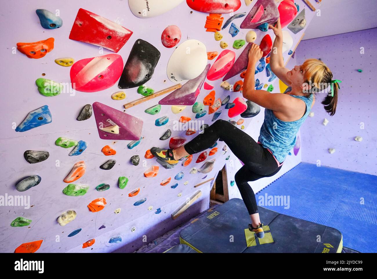 Australian climber Oceana Mackenzie trains at home in Melbourne ...