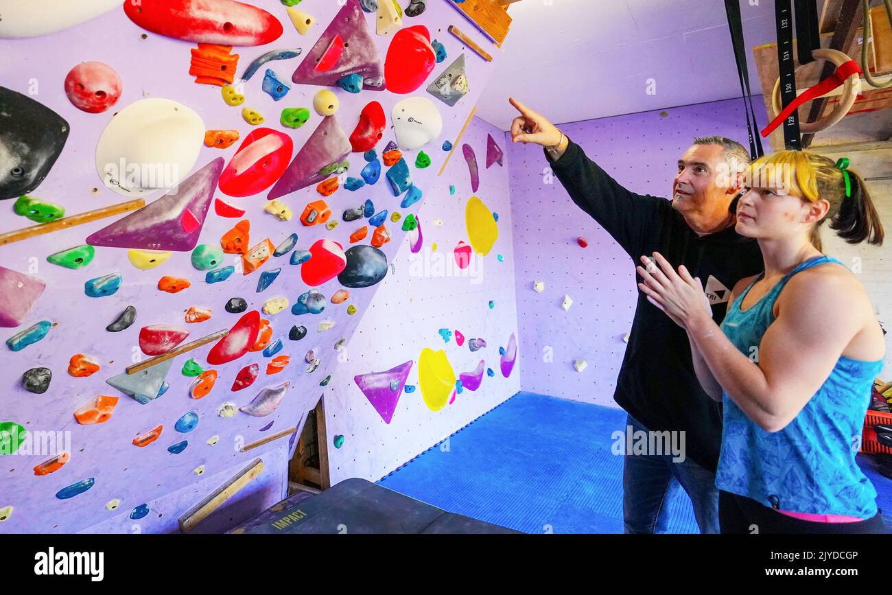 Australian climber Oceana Mackenzie trains at home with her father ...