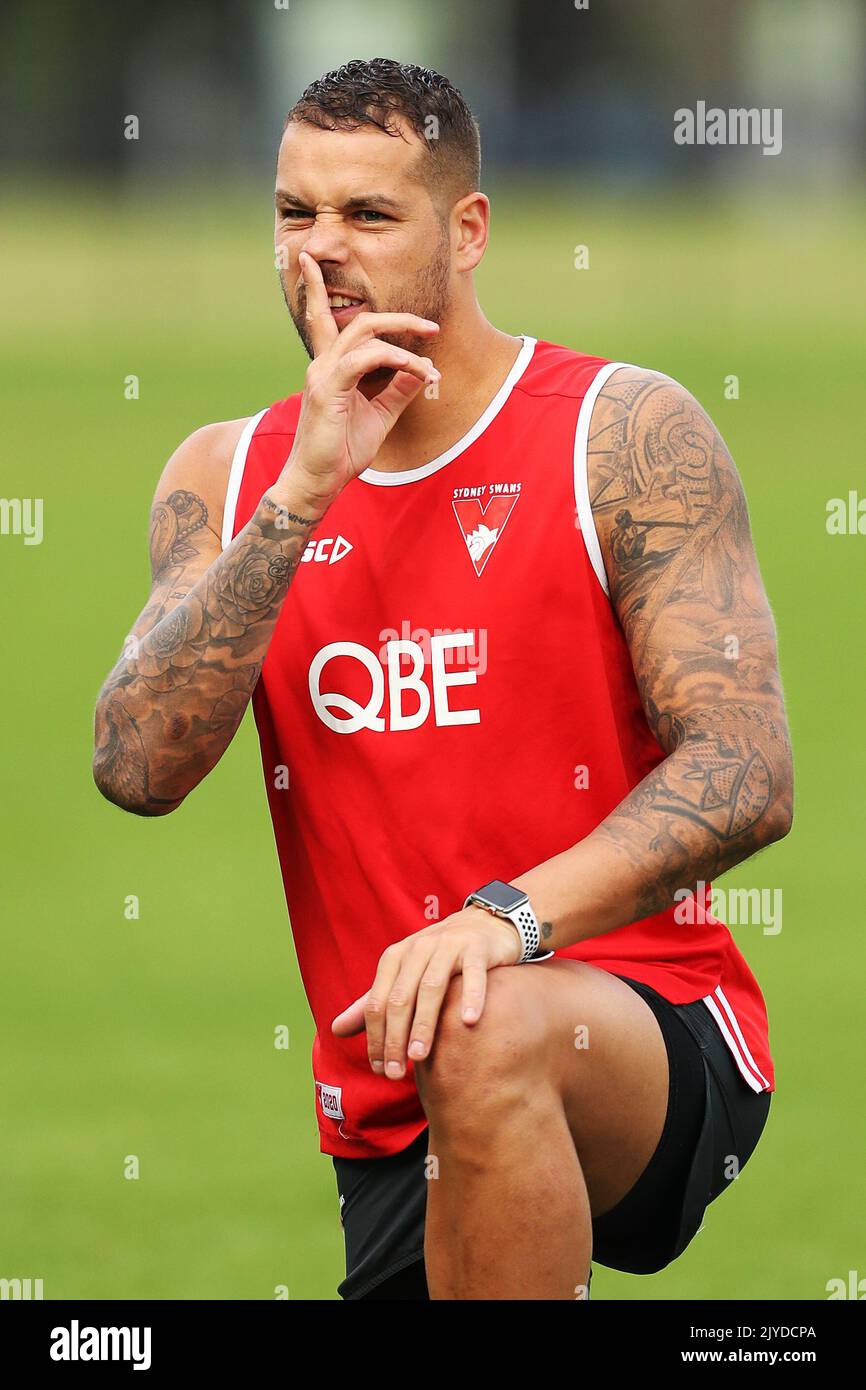 Lance Franklin of the Swans stretches during a Sydney Swan training ...