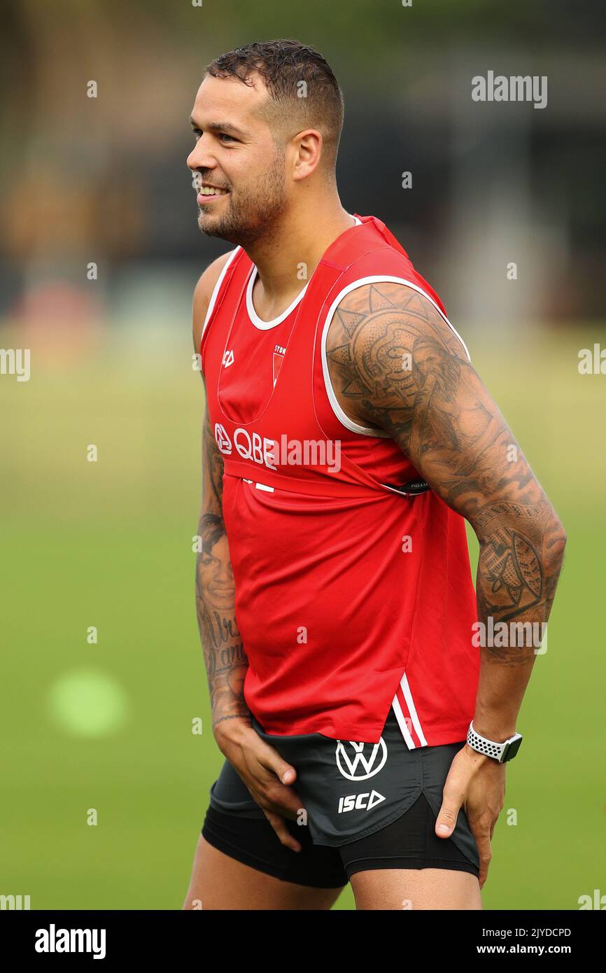 Lance Franklin of the Swans stretches during a Sydney Swan training ...