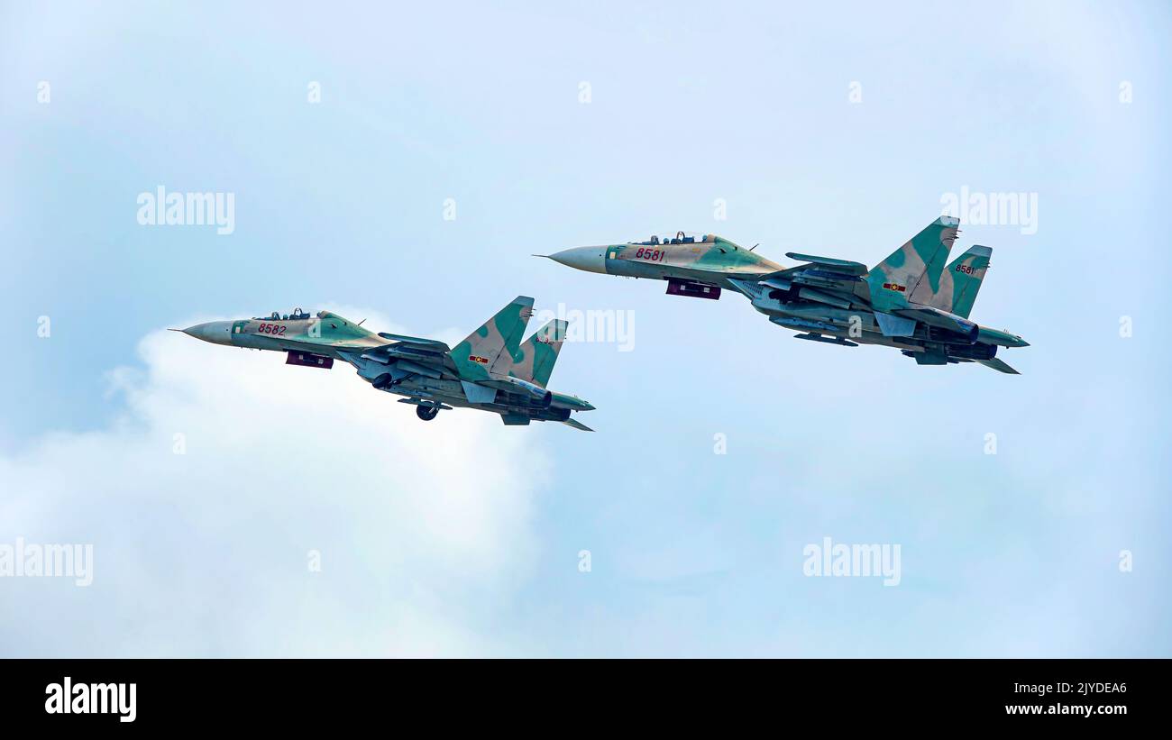sukhoi su 30 mk2 and su22M4 in demonstration flying day Stock Photo - Alamy