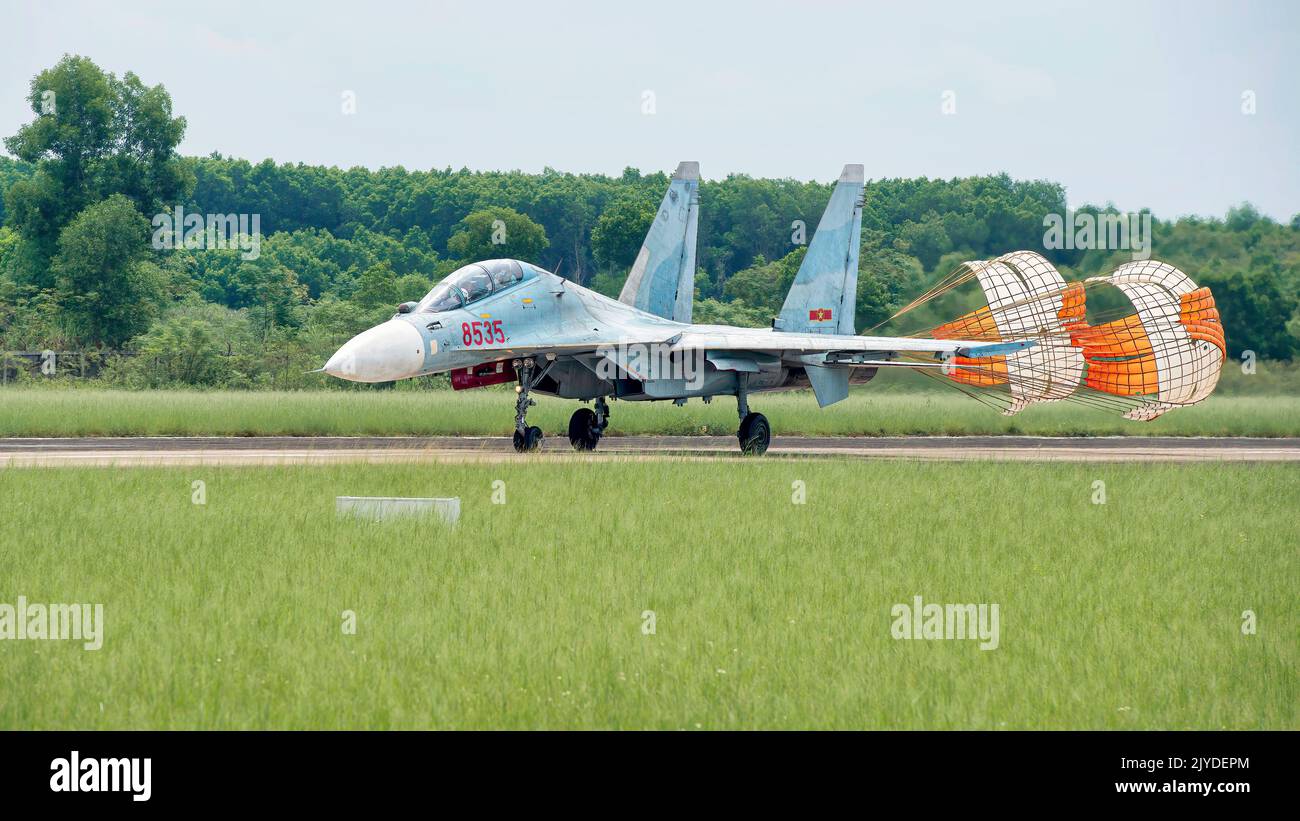 sukhoi su 30 mk2 and su22M4 in demonstration flying day Stock Photo - Alamy
