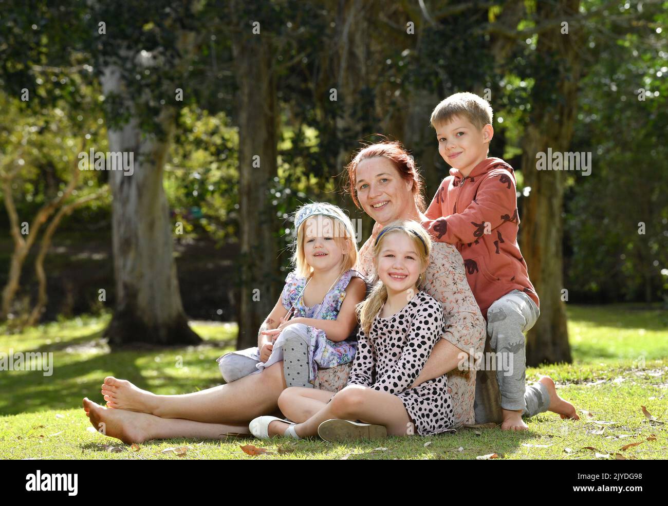 Sienna Kinnear, 32, and her children Delylah, 5, Callie, 7 and Boston ...