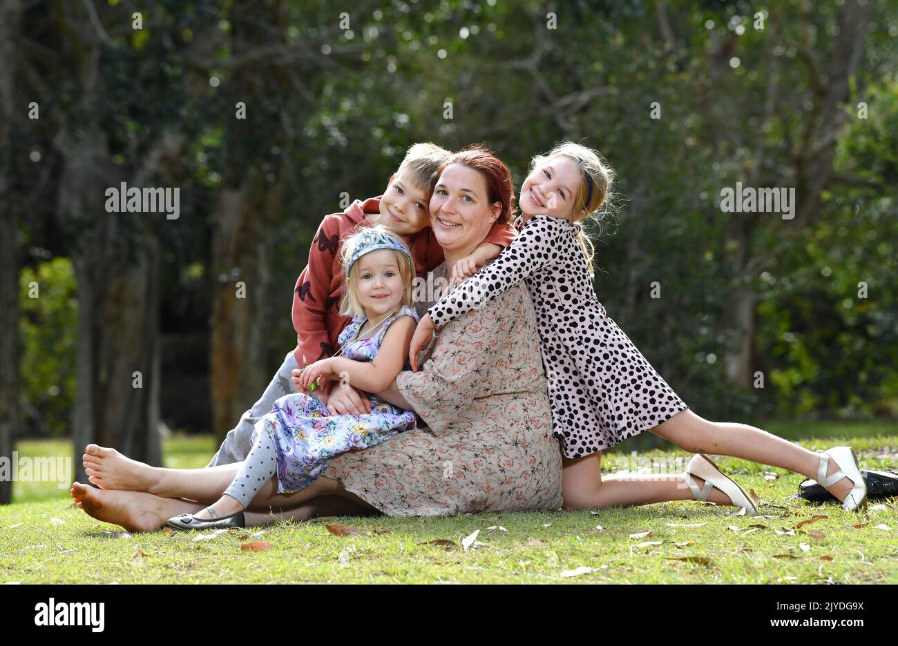 Sienna Kinnear, 32, and her children Delylah, 5, Boston, 8, and Callie ...