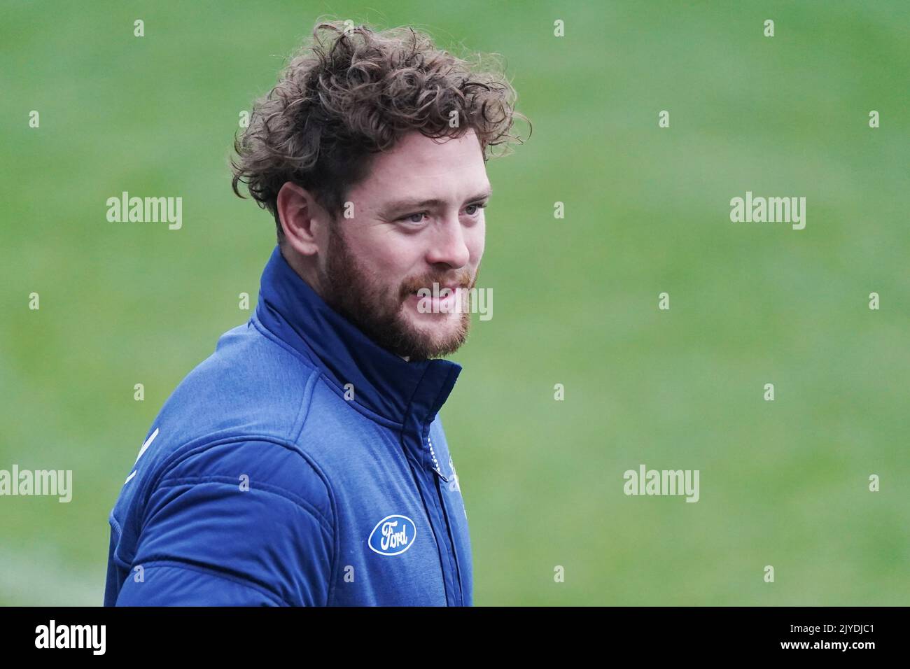 Jack Steven looks upfield during an AFL Cats training session at GMHBA ...