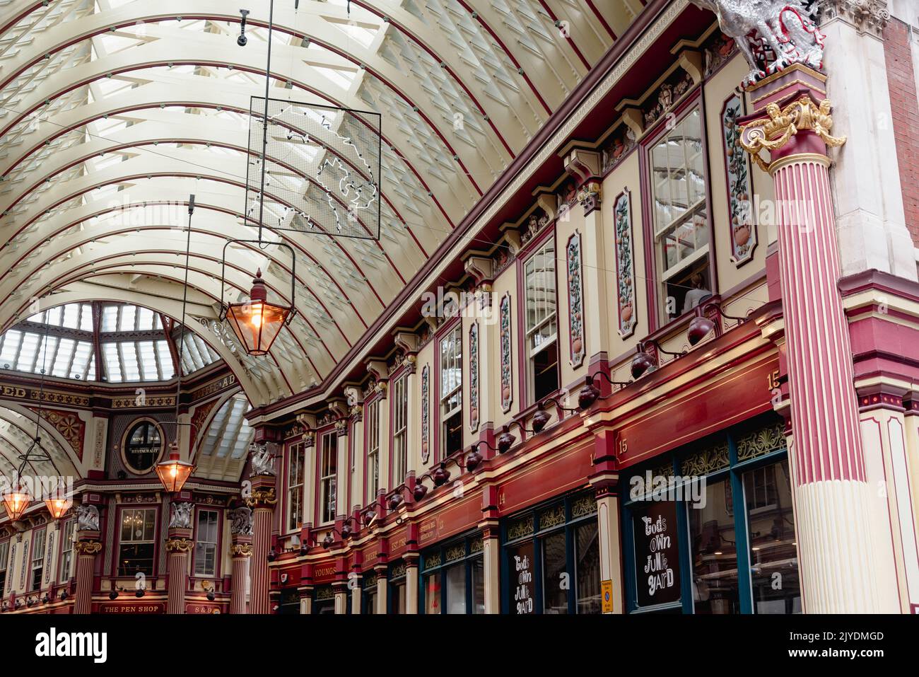 Interior of London's Borough Market Stock Photo - Alamy
