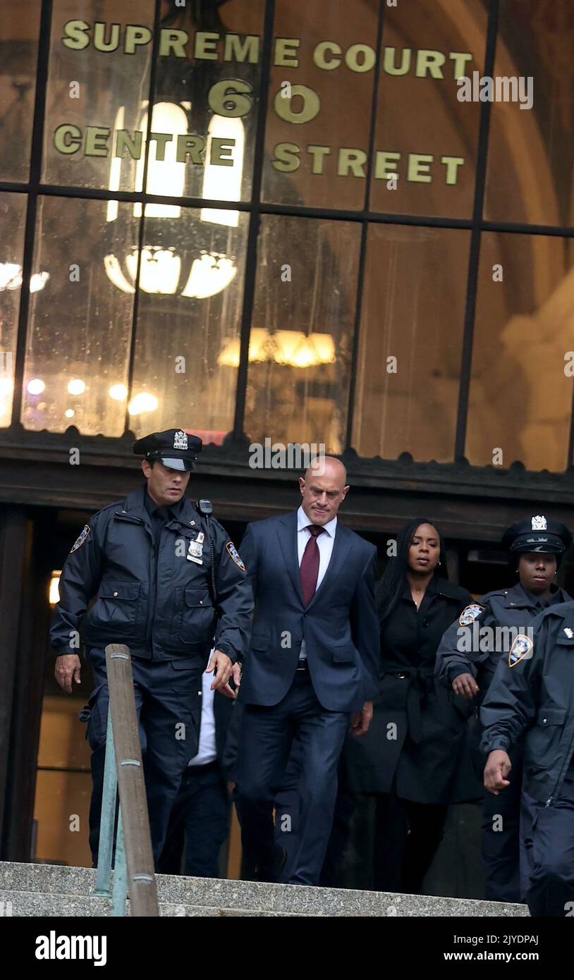 Christopher Meloni and Danielle Mone Truitt pictured filming at the ...