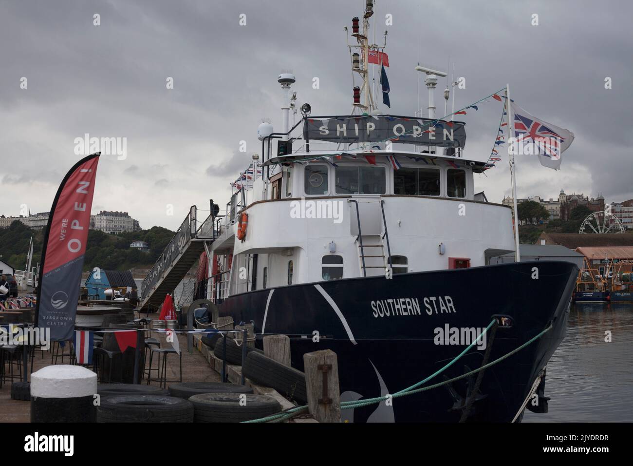 Seagrown boats in scarborough harbour yorkshire coast uk hi-res stock ...