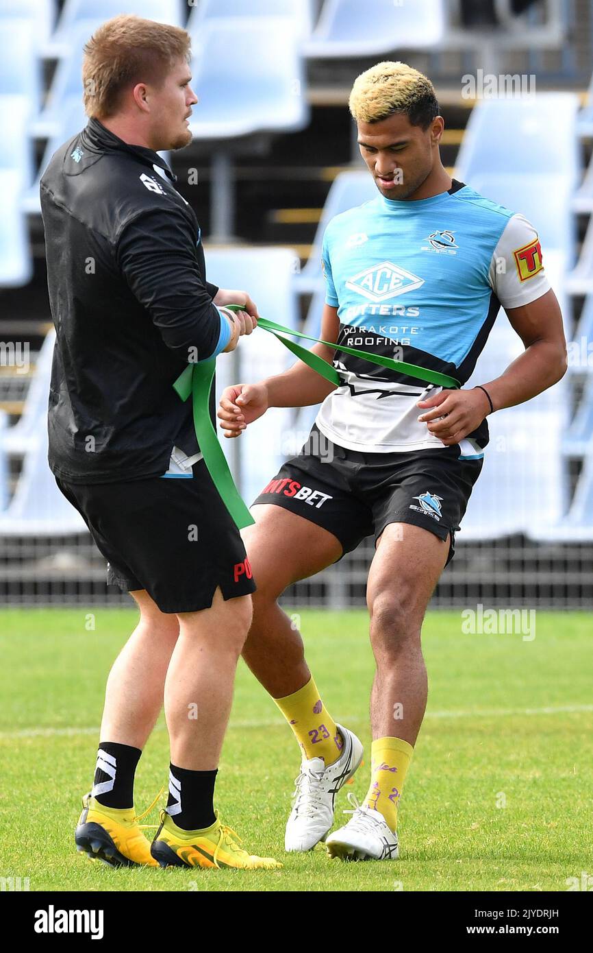 Sharks players Ronaldo Mulitalo (right) and Daniel Vasquez (left ...