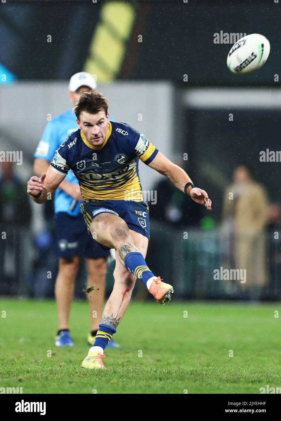 Clint Gutherson of the Eels kicks the winning field goal during the ...