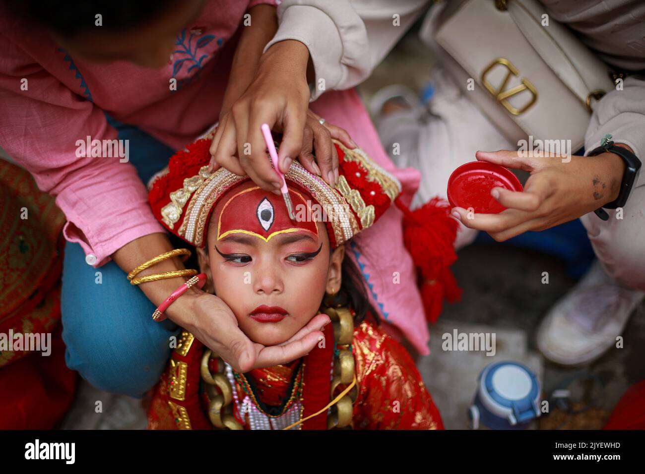 Kathmandu, Bagmati, Nepal. 8th Sep, 2022. The parents of a little girl ...