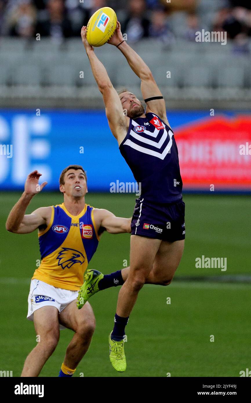 Travis Colyer of the Dockers marks the ball during the Round 7 AFL ...