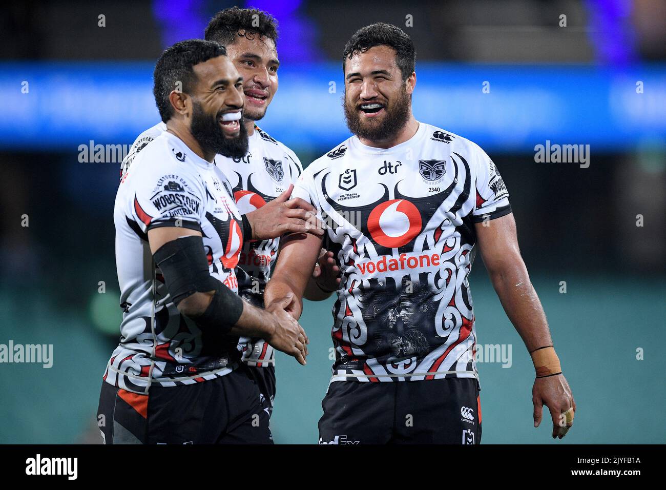 Peta Hiku of the Warriors (right) celebrates with George Jennings (left ...