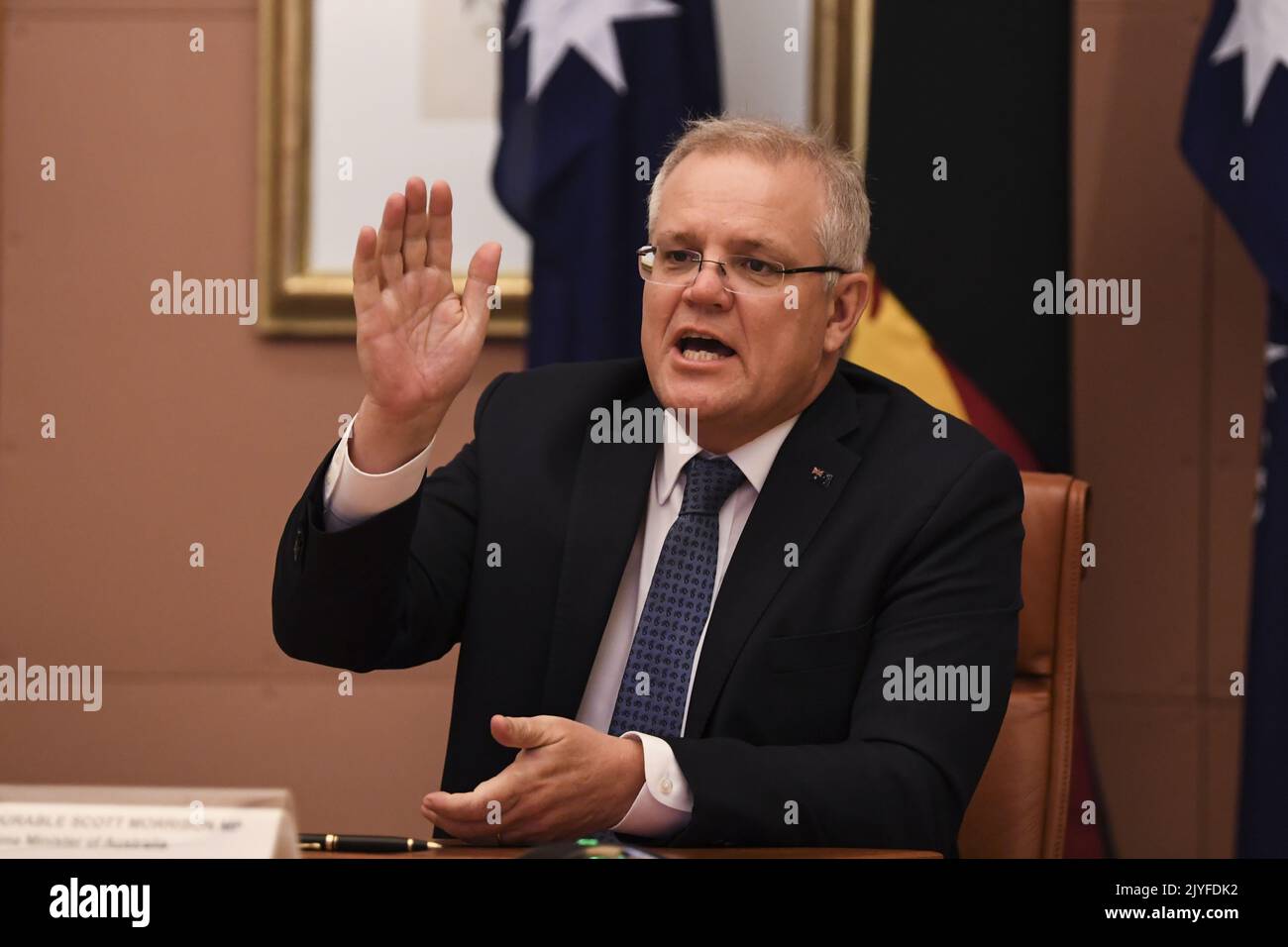 Australian Prime Minister Scott Morrison speaks to the Prime Minister ...