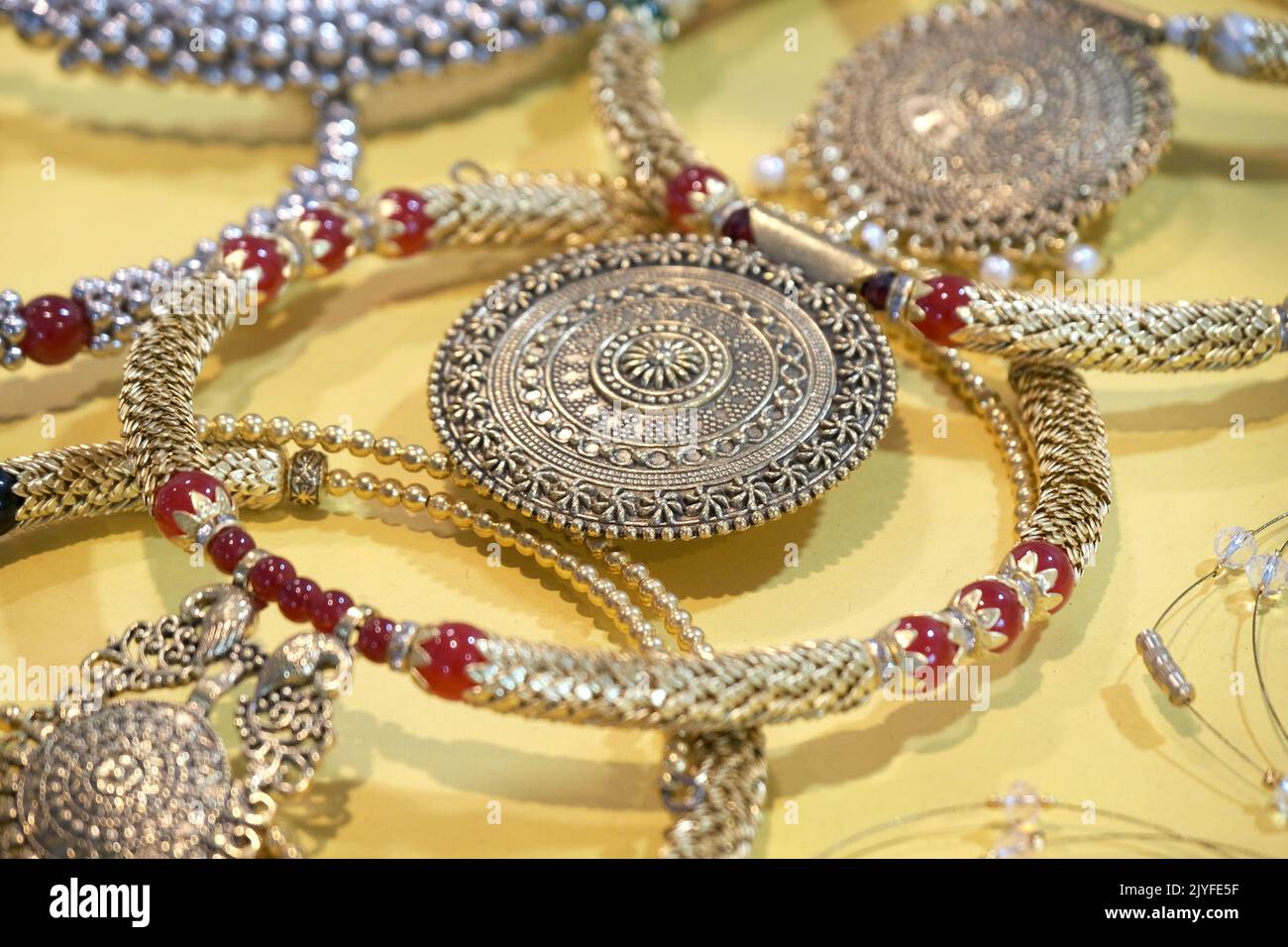 India diamond shop hi-res stock photography and images - Alamy