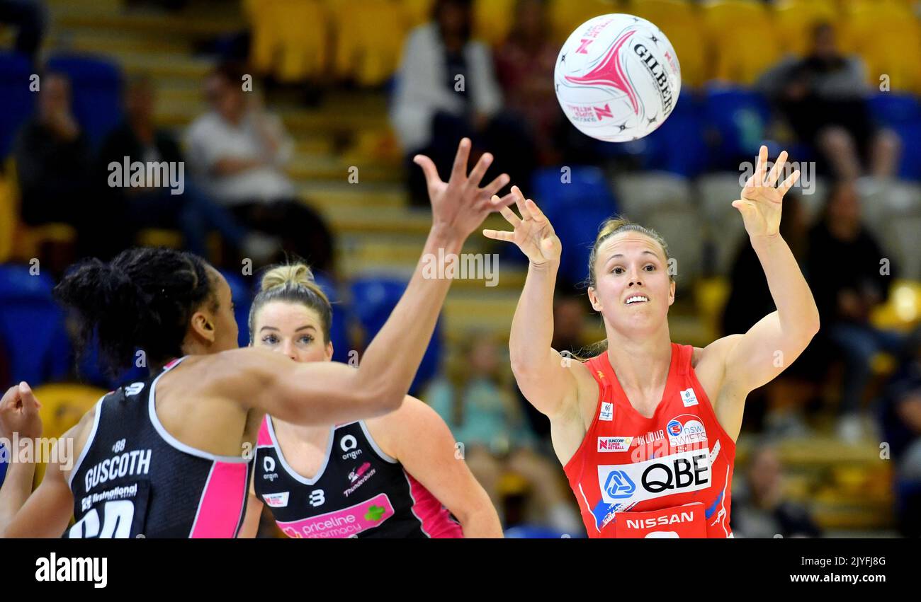 Paige Hadley (right) of the Swifts in action during the round 3 Super ...