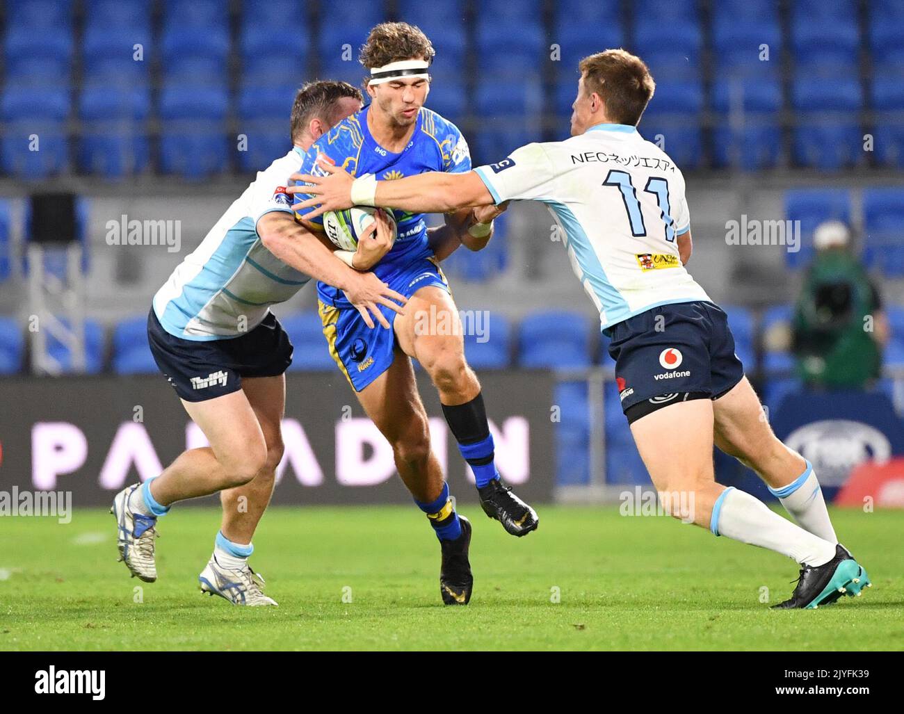 Jake Strachan (centre) of the Force in action during the Round 7 Super ...