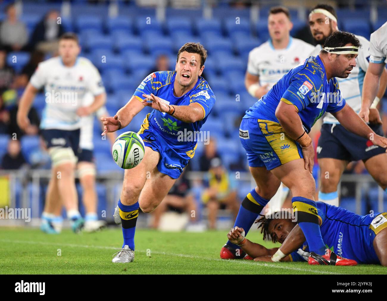 Ian Prior (centre) of the Force in action during the Round 7 Super ...