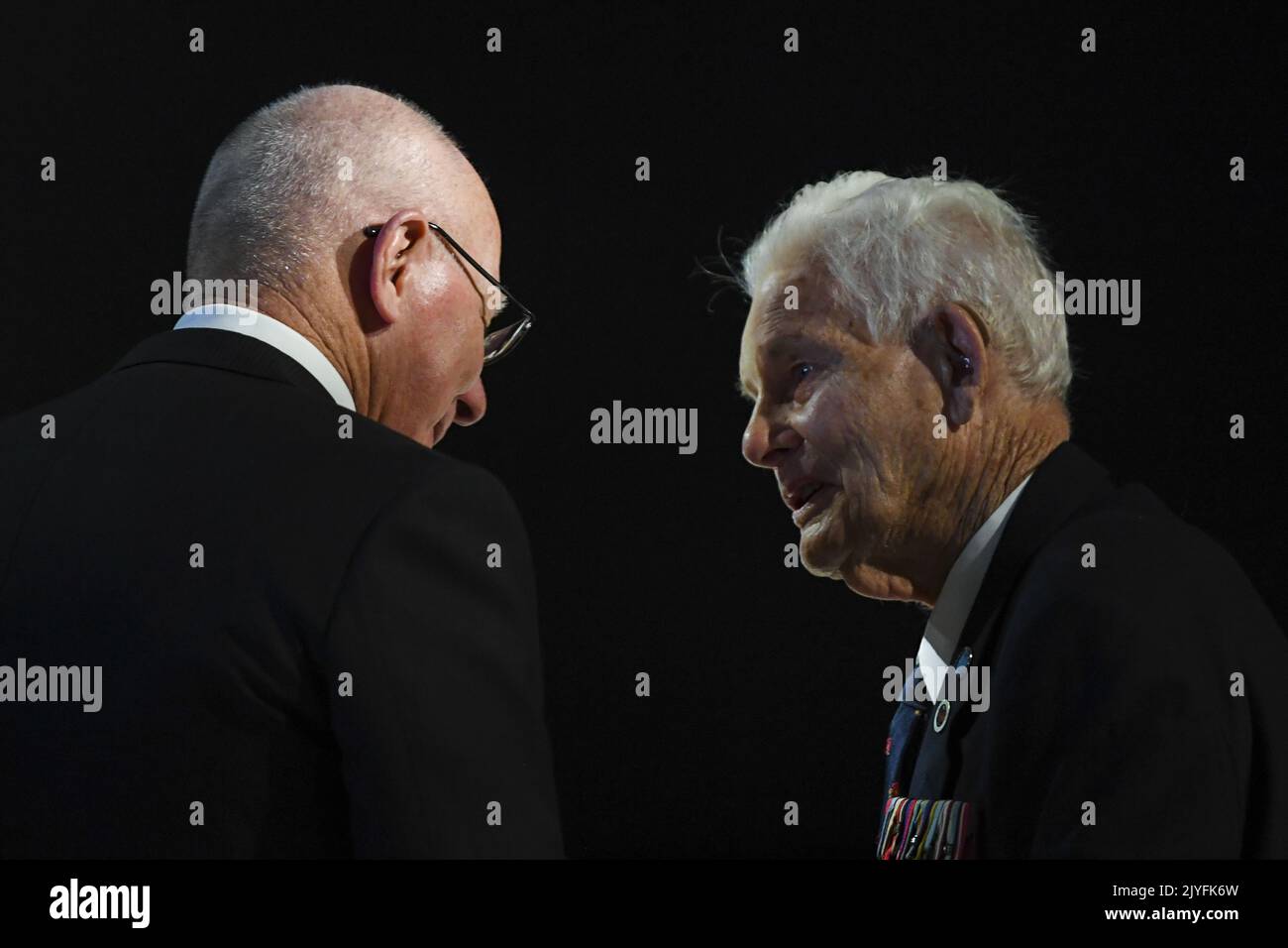 POOL Australian Governor-General David Hurley (left) speaks to ...