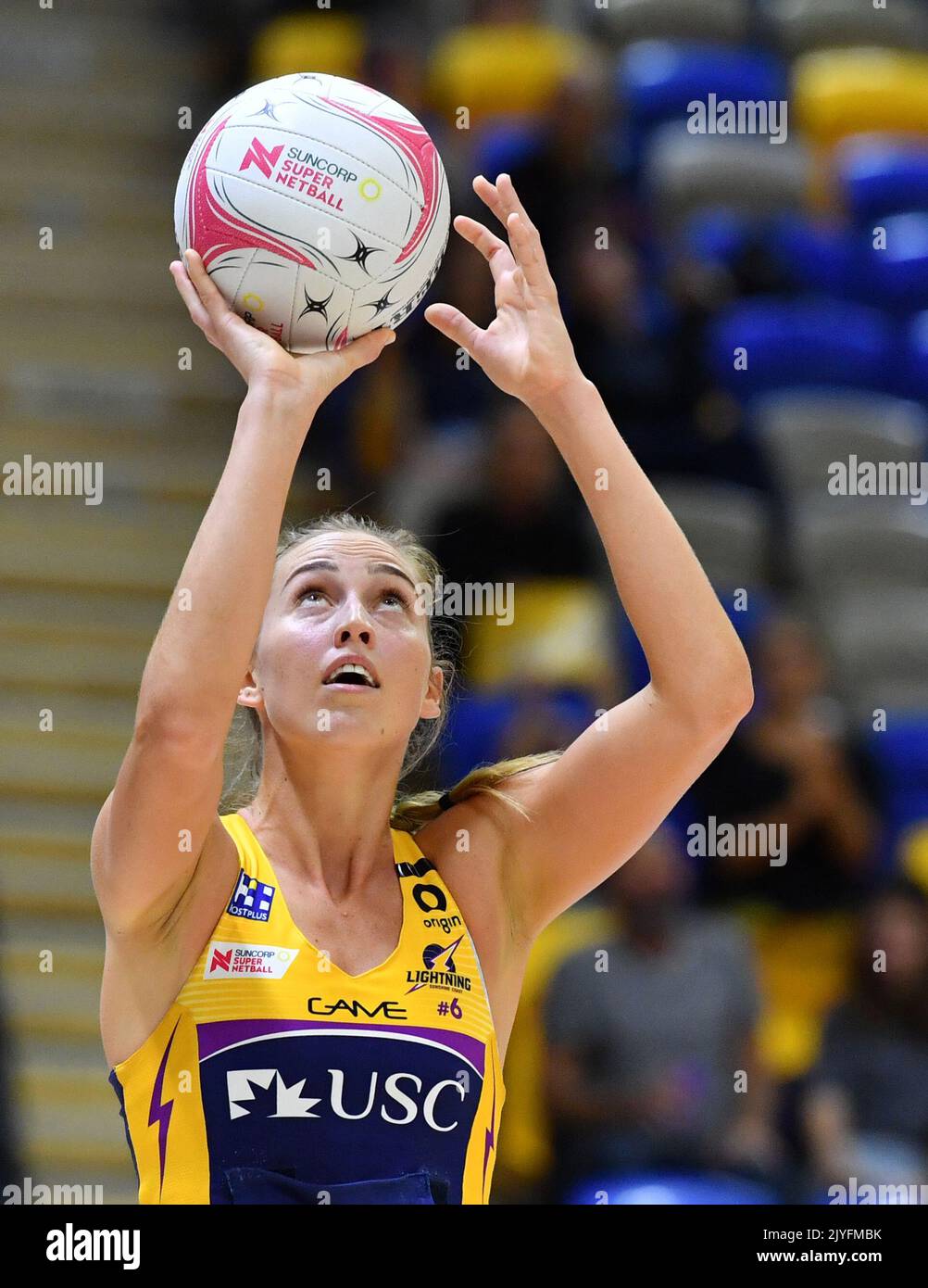 Cara Koenen of the Lightning shoots for goal during the Round 4 Super ...