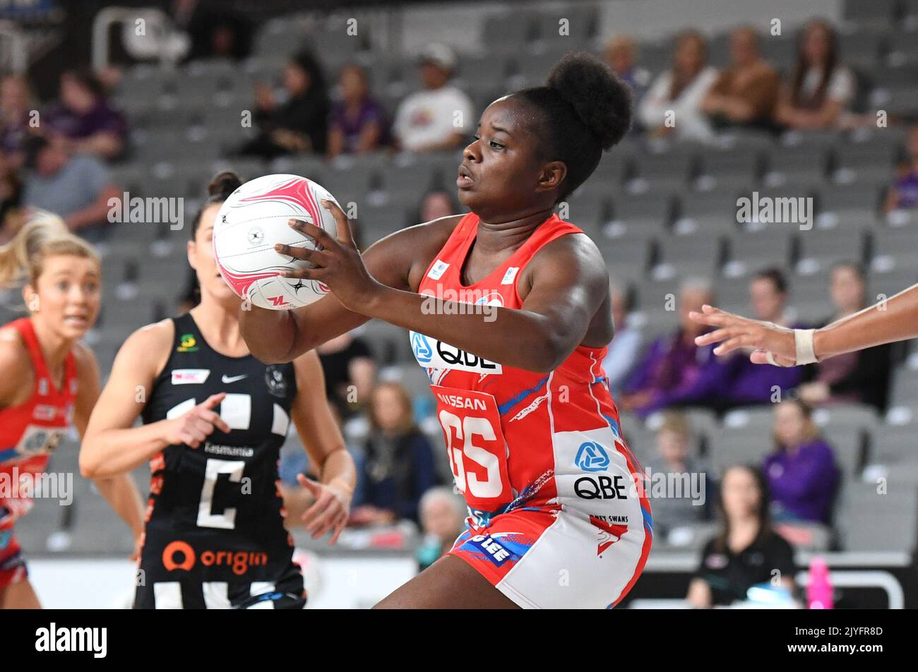 Sam Wallace of the Swifts in action during the Round 6 Super Netball ...