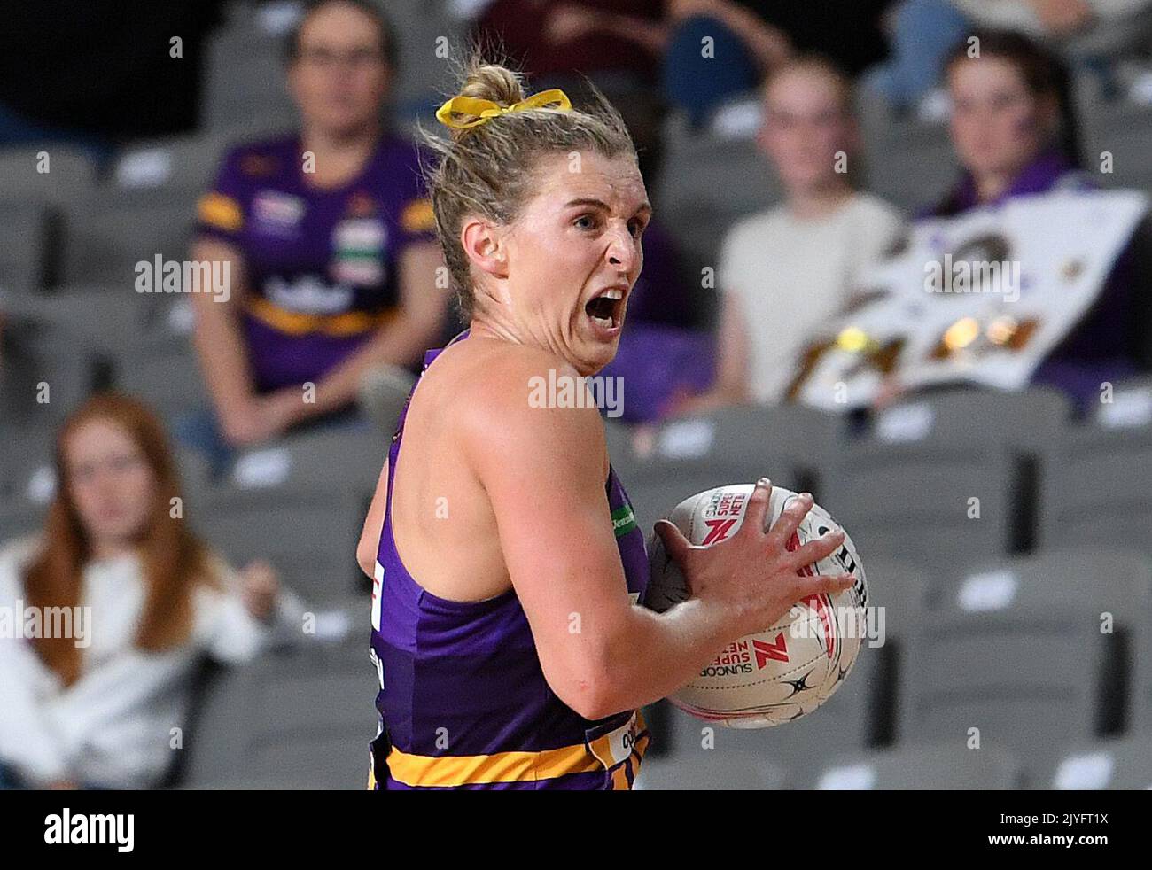 Firebirds captain Gabi Simpson in action during the Round 6 Super ...