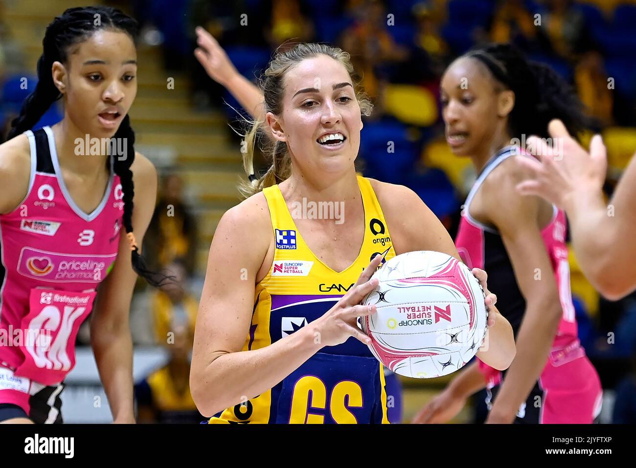 Cara Koenen of the Lightning in action during the Round 6 Super Netball ...