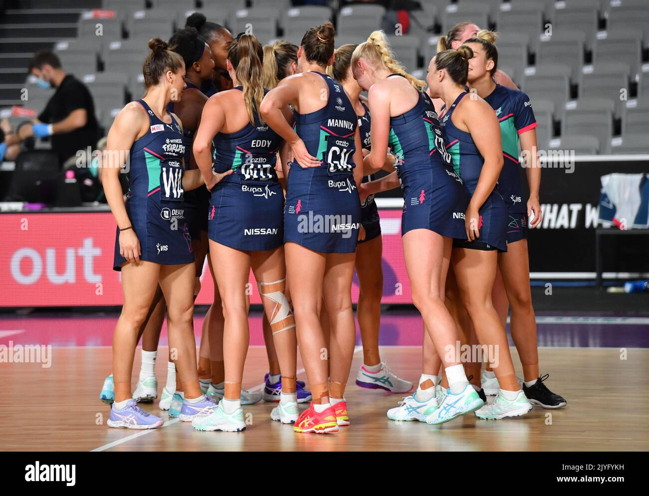 Vixens celebrate winning the Round 7 Super Netball match between the ...