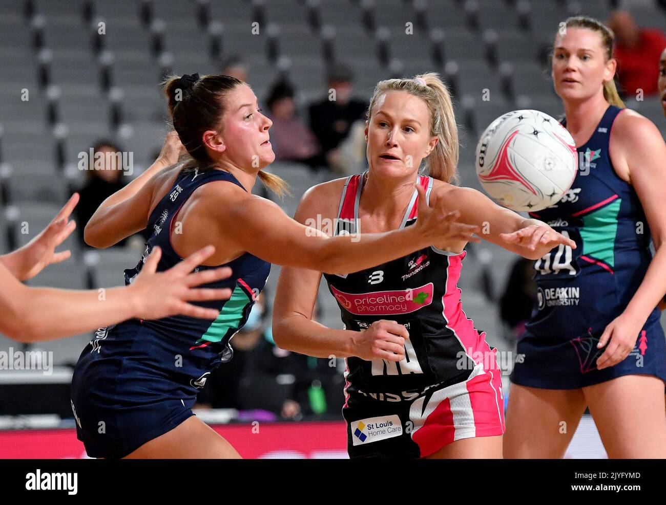 Chelsea Pitman (centre) of the Thunderbirds in action during the Round ...