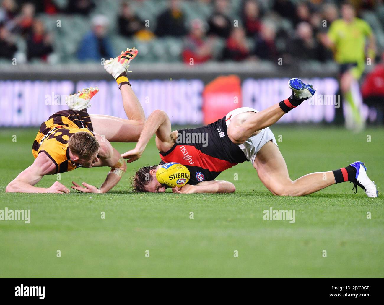 Sam Frost of the Hawks and James Stewart of the Bombers during the ...