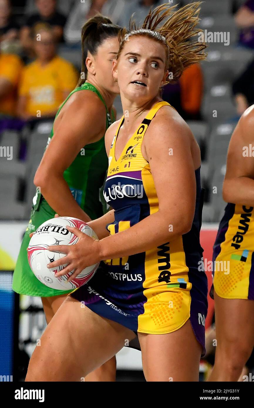 Stephanie Wood of the Lightning in action during the Round 8 Super ...
